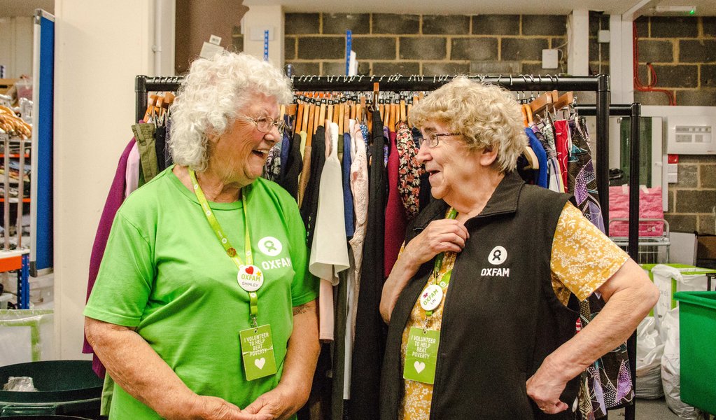 Volunteer in an Oxfam Shop | Oxfam GB