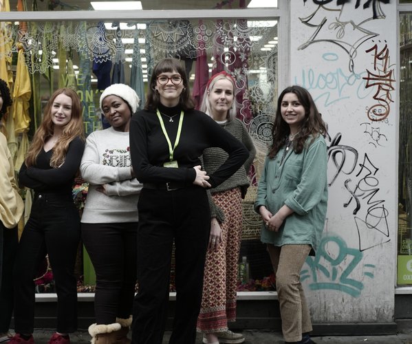 Volunteer with Oxfam | Find the right role for you | Oxfam GB